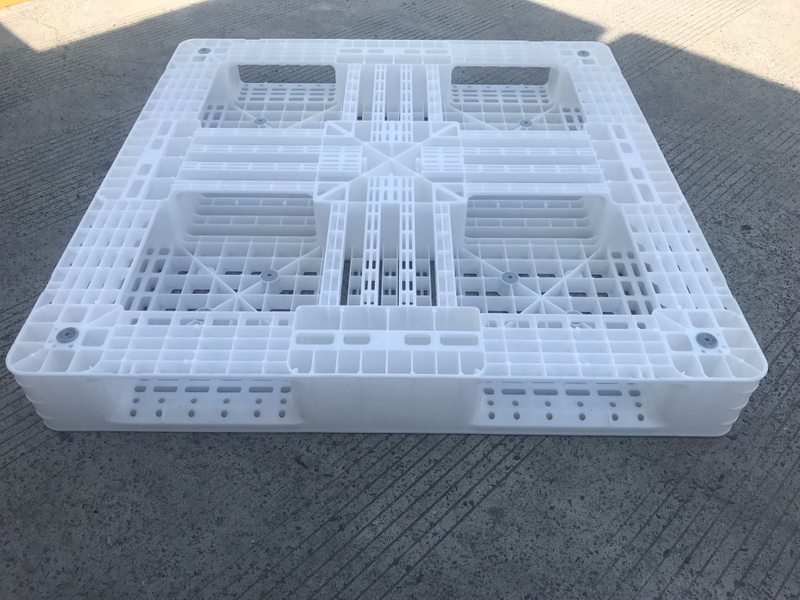 White Square Injection Molded Mesh Stackable Plastic Pallets - Buy open ...