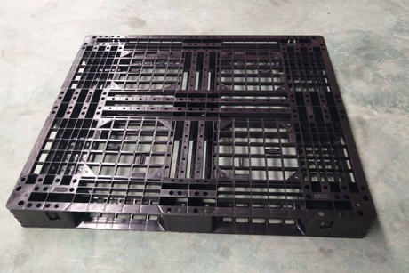1200 x 1000 Black Lightweight Low Profile Recycled Plastic Pallets ...